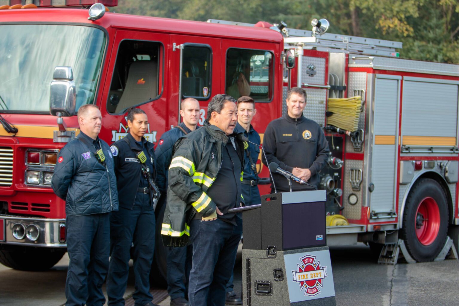 Mayor Harrell joins Seattle Fire Department to kick-off application ...