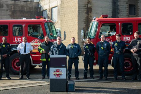 Mayor Harrell joins Seattle Fire Department to kick-off application ...